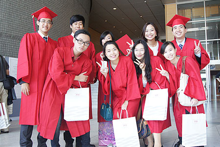 The Fall 2015 Graduation Ceremony - Ritsumeikan Asia Pacific University